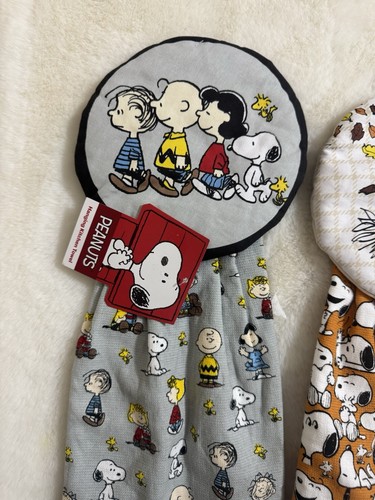 Peanuts Snoopy Charlie Brown Lucy Linus Hanging Kitchen Towel Set Of 2 ...