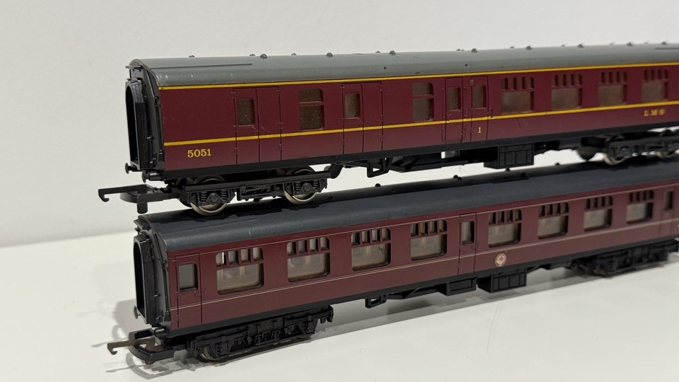 Lima OO Gauge LMS/BR Maroon Mark 1 Mk1 Passenger Coaches x2 | eBay UK