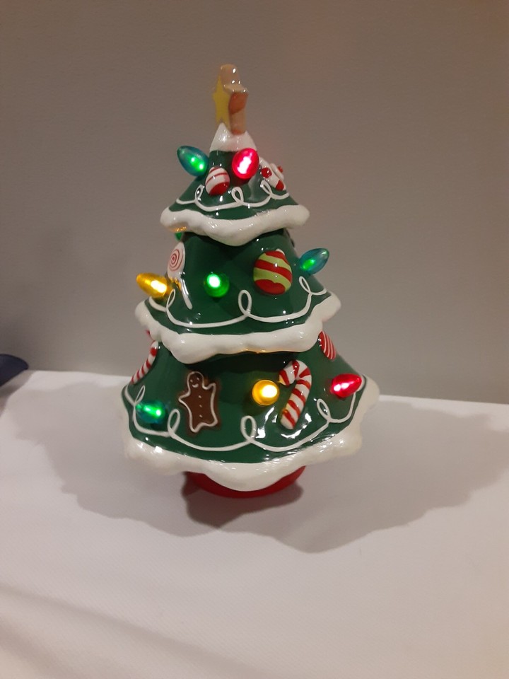 Hallmark Musical Christmas Tree Rotating Gumdrop Lights Ceramic 2009 | eBay