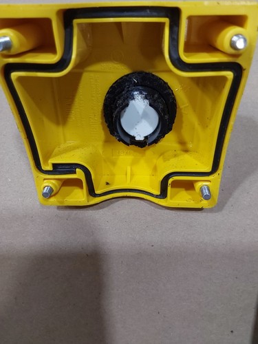 BACO LBX1 Series Key Release Emergency Stop Push -Pull Button BACO ...