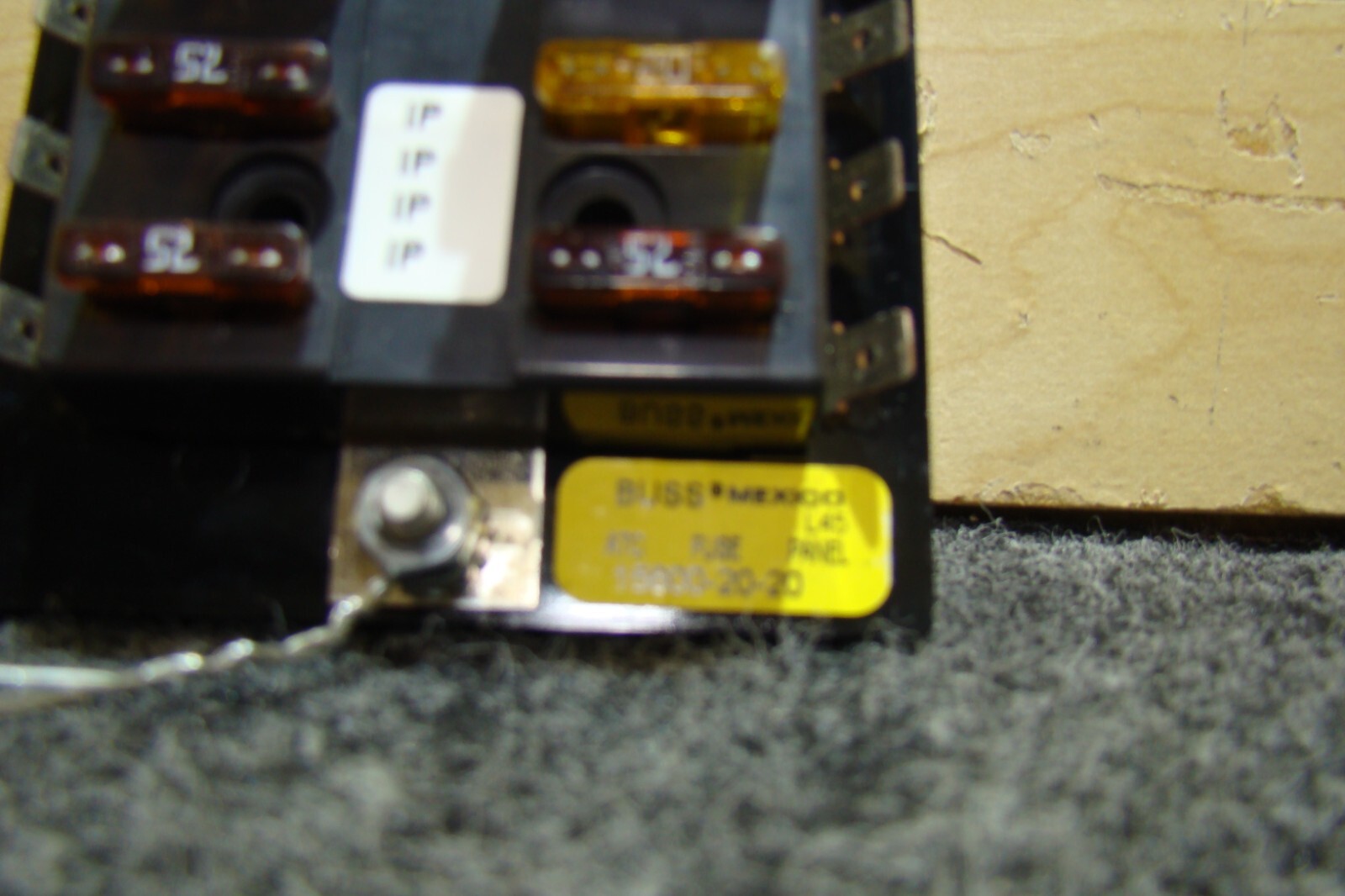 USED RV BUSS ATC FUSE PANEL 15600-20-20 | eBay