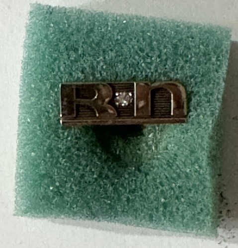 1968 era Richard Nixon “RN” Contributor Lapel Pin w/ Tiny Stone - 3/4 ...