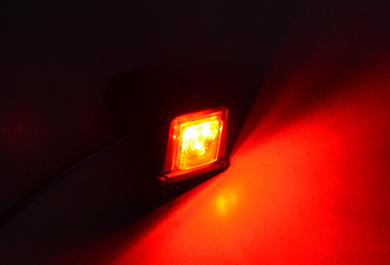 # 2 x LED Red Rear Lights Cabin Roof Door Tail Marker Lamps for DAF ...