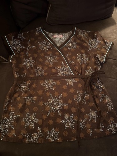 EUC Winter Holiday Christmas Snowflake Scrub Top Size XL With Tie In ...