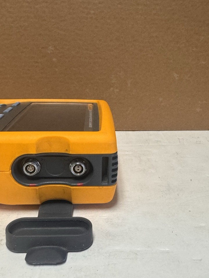 Fluke 754 Documenting Process Calibrator With Case And Accessories | eBay