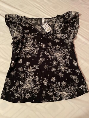 Piphany Madeline top new with tags black with white floral print | eBay
