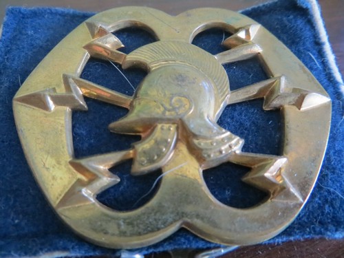 WW11 SIGNAL CORPS KNIGHT & LIGHTNING INSIGNIA HAT BADGE PIN,NETHERLANDS ...