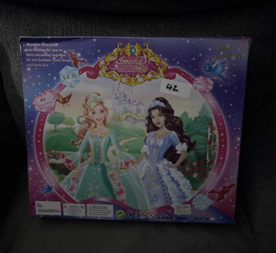 Special Style Beautiful Barbie Doll In Original Box with Accessories ...