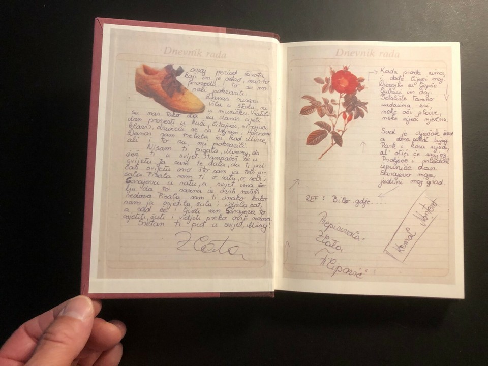 Zlata's Diary A Child's Life in Sarajevo by Zlata Filipovic 1st ...