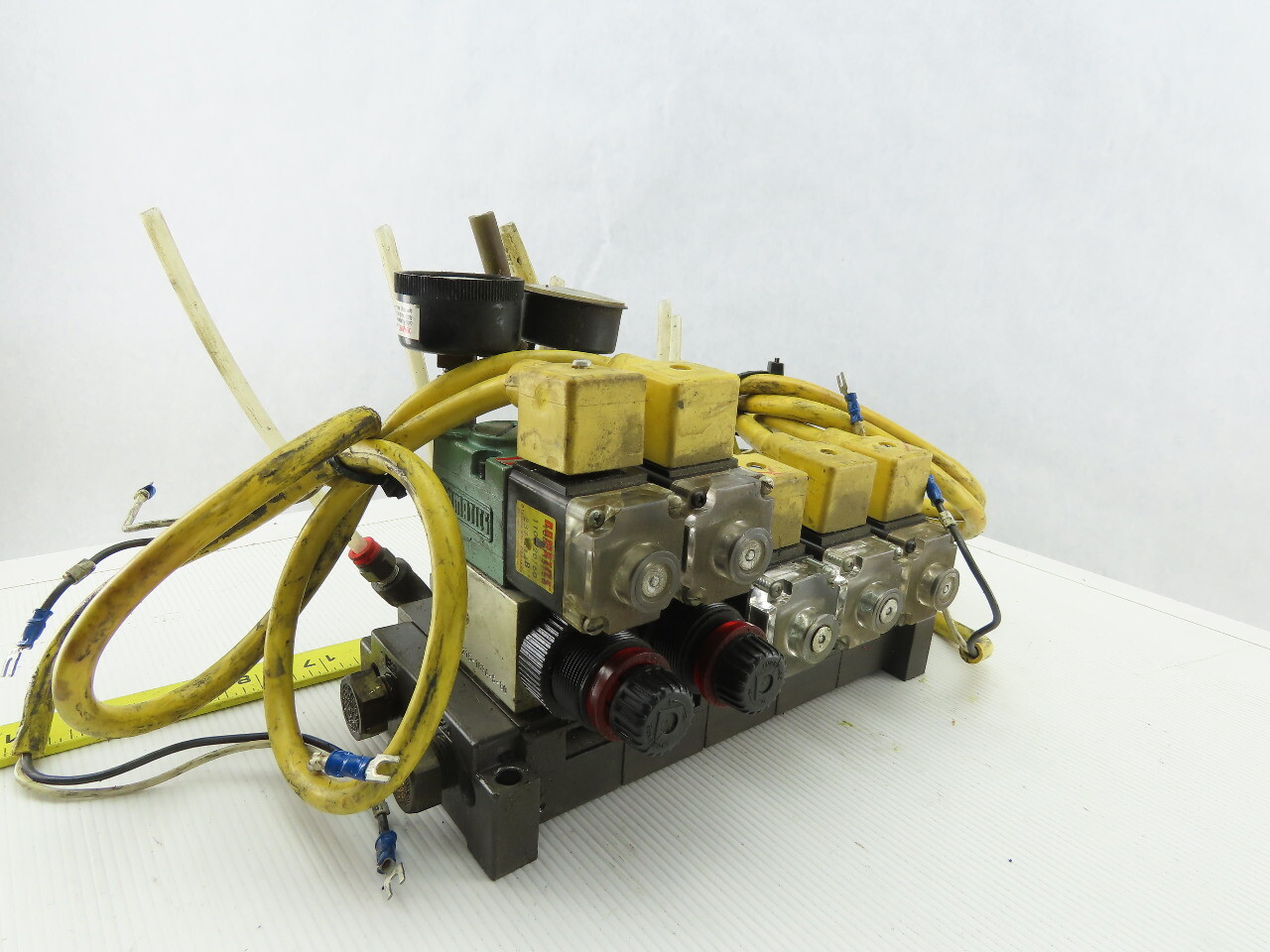 Numatics 11SAD411C 5 Section Pneumatic Valve Bank Regulator Manifold ...