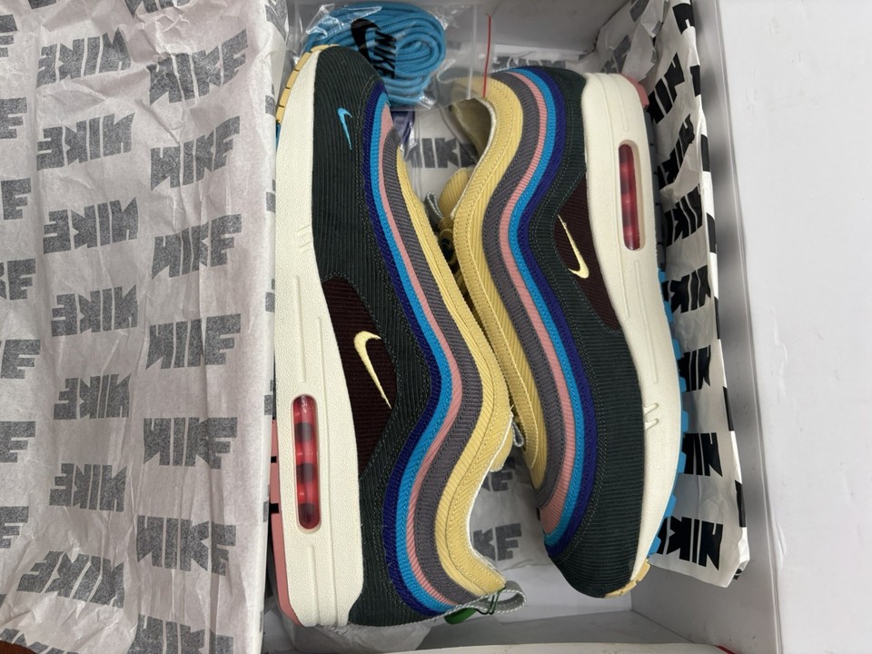 Size 13 - Nike Air Max 1/97 x Sean Wotherspoon - Light Blue Fury ...