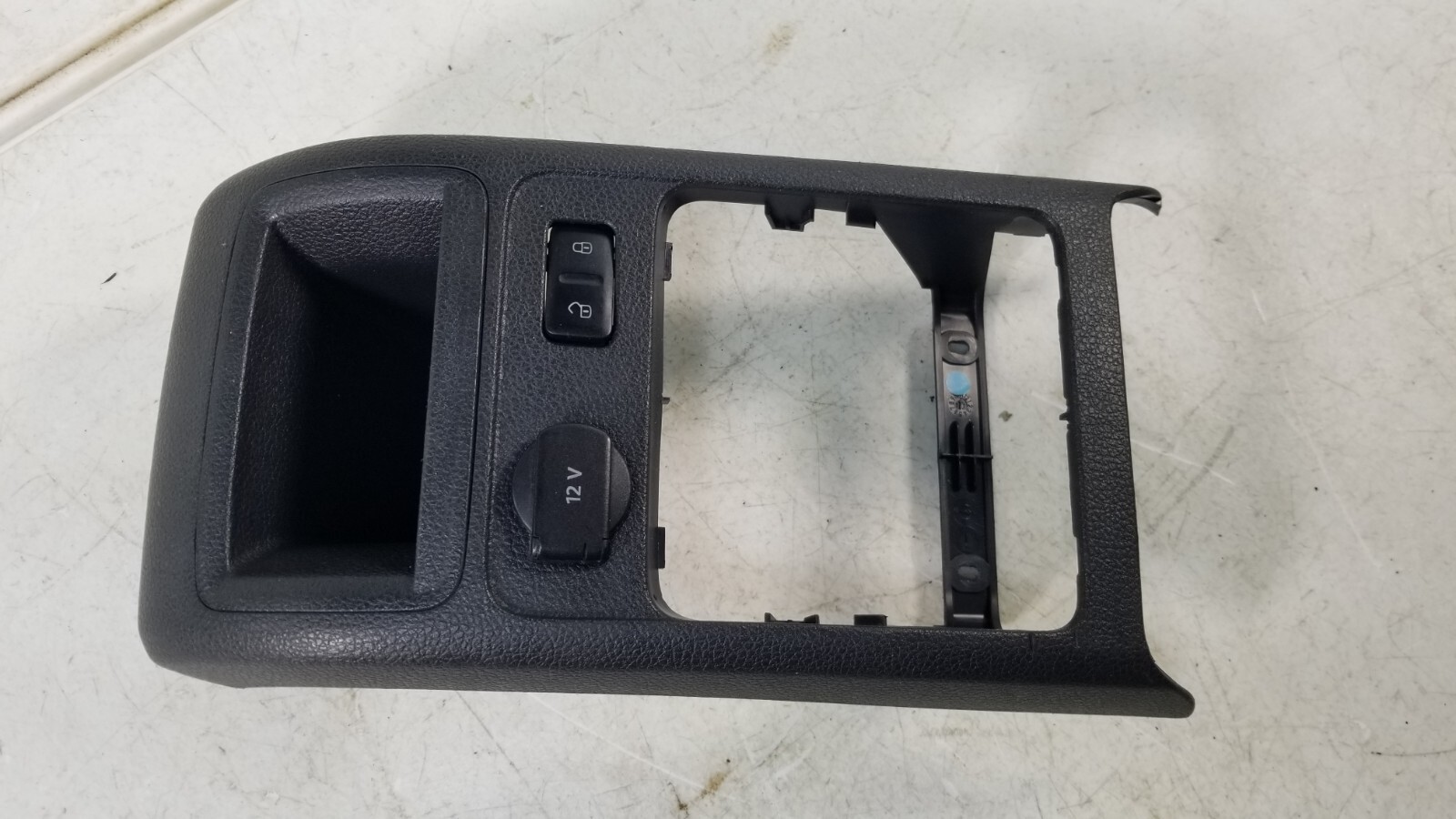 2011-2014 Volkswagen Jetta Center Console Rear Trim Power Outlet | eBay