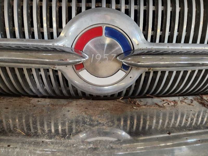 1957 BUICK ROADMASTER GRILLE ASSEMBLY W/MUSTACHE BAR W/EMBLEM 960196 | eBay