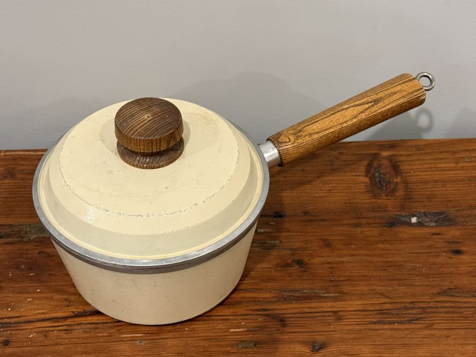 Vintage CLUB Cast Aluminum Dutch Oven & Pots Wooden Handles Rare 7pc ...