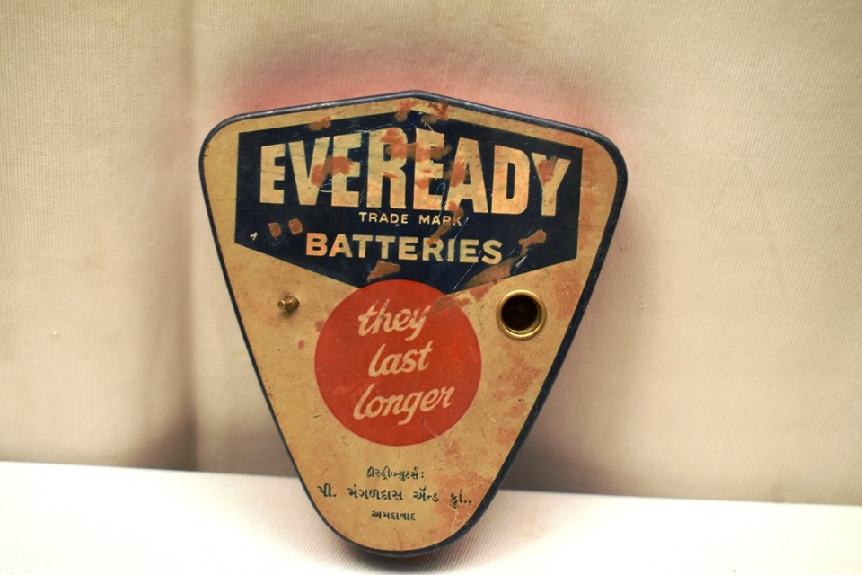 Vintage Eveready Batteries Advertising Tin Box Bulb Lamp Taster Shop ...