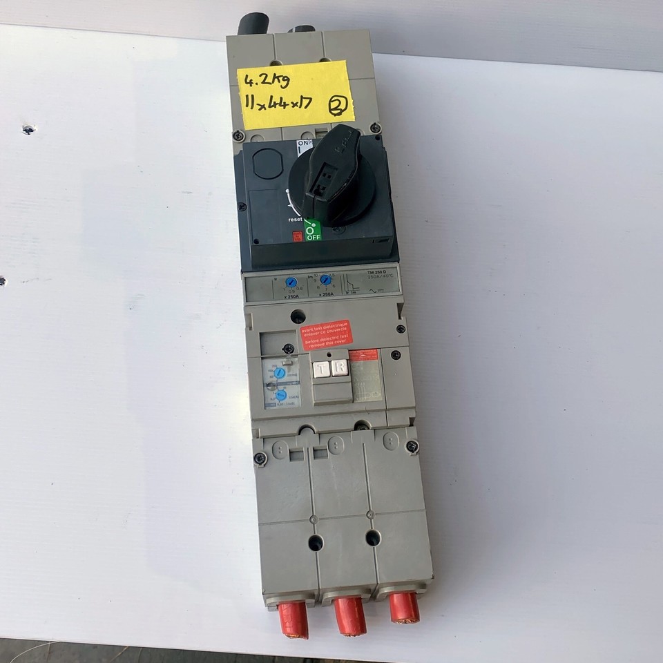 MERLIN GERIN SCHNEIDER Compact 250A 3P CIRCUIT BREAKER NS100-160-250 N ...