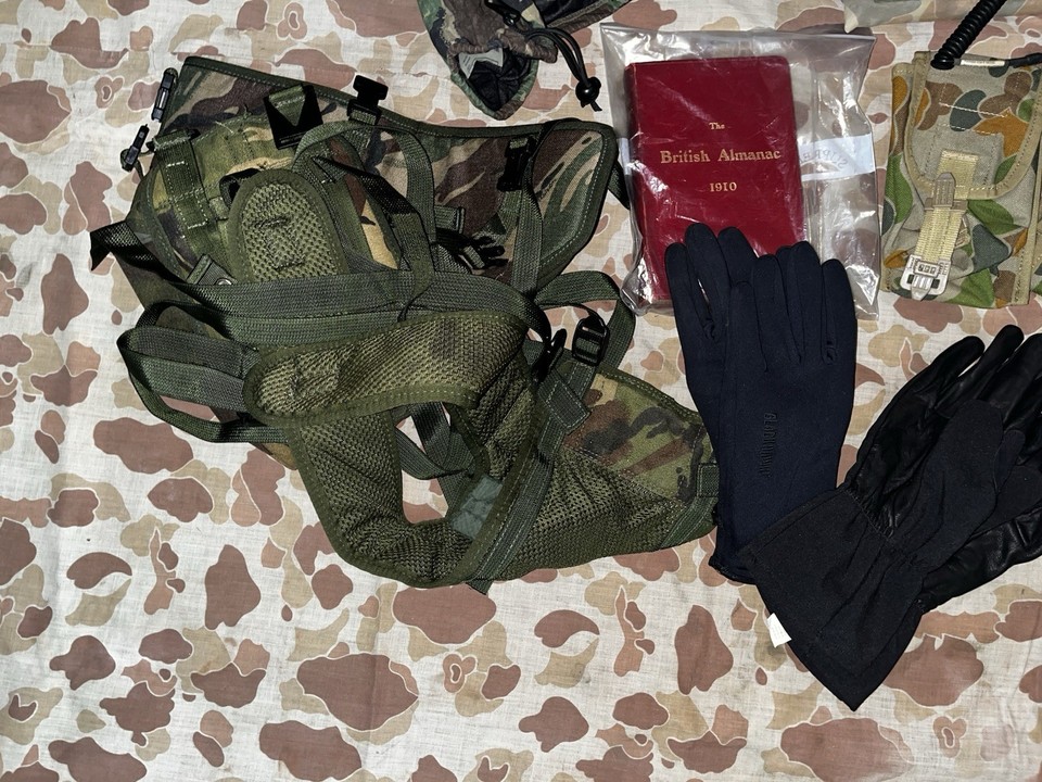 Random Pile Of Things Lot Military Army DPCU DPM Camping Webbing WW1 ...
