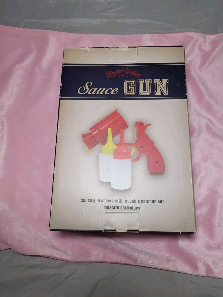 Sauce Dispenser Gun with 2 Reusable Containers Hot Dog Ketchup Mustard ...