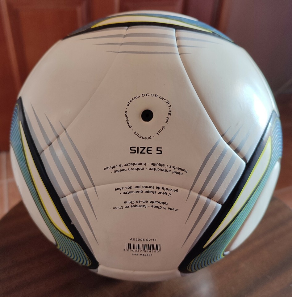 Adidas Speedcell Womens World Cup 2011 Official Match Ball Replica Size ...