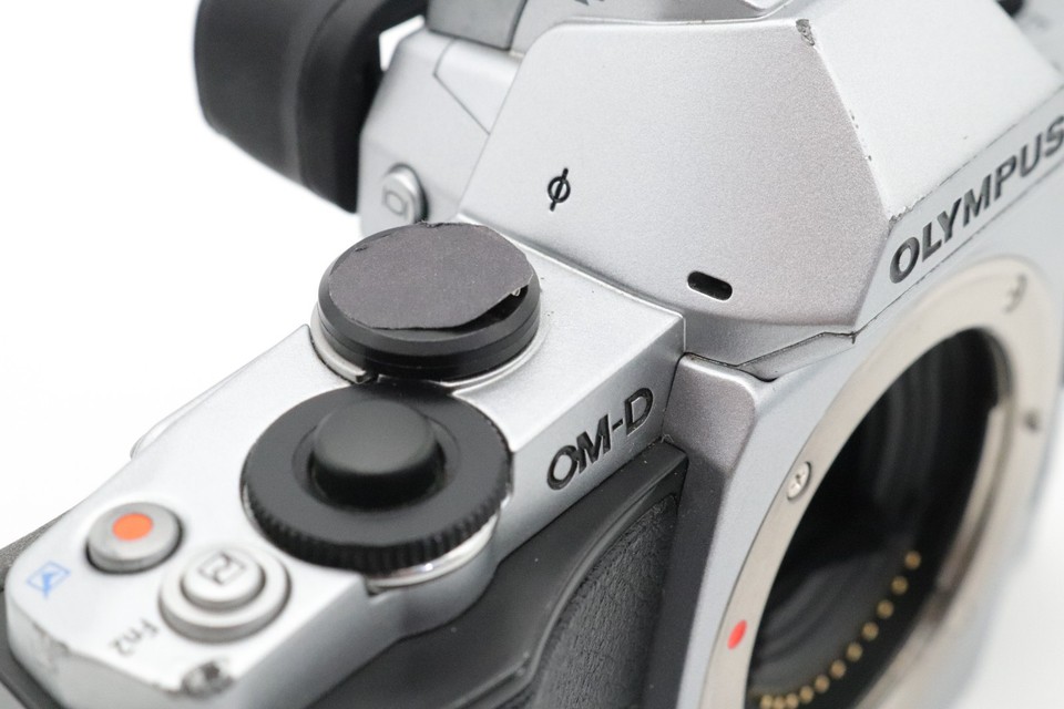 Olympus OM-D E-M5 Silver Body Exc+++ Shutter Count 7478 Mirrorless from ...