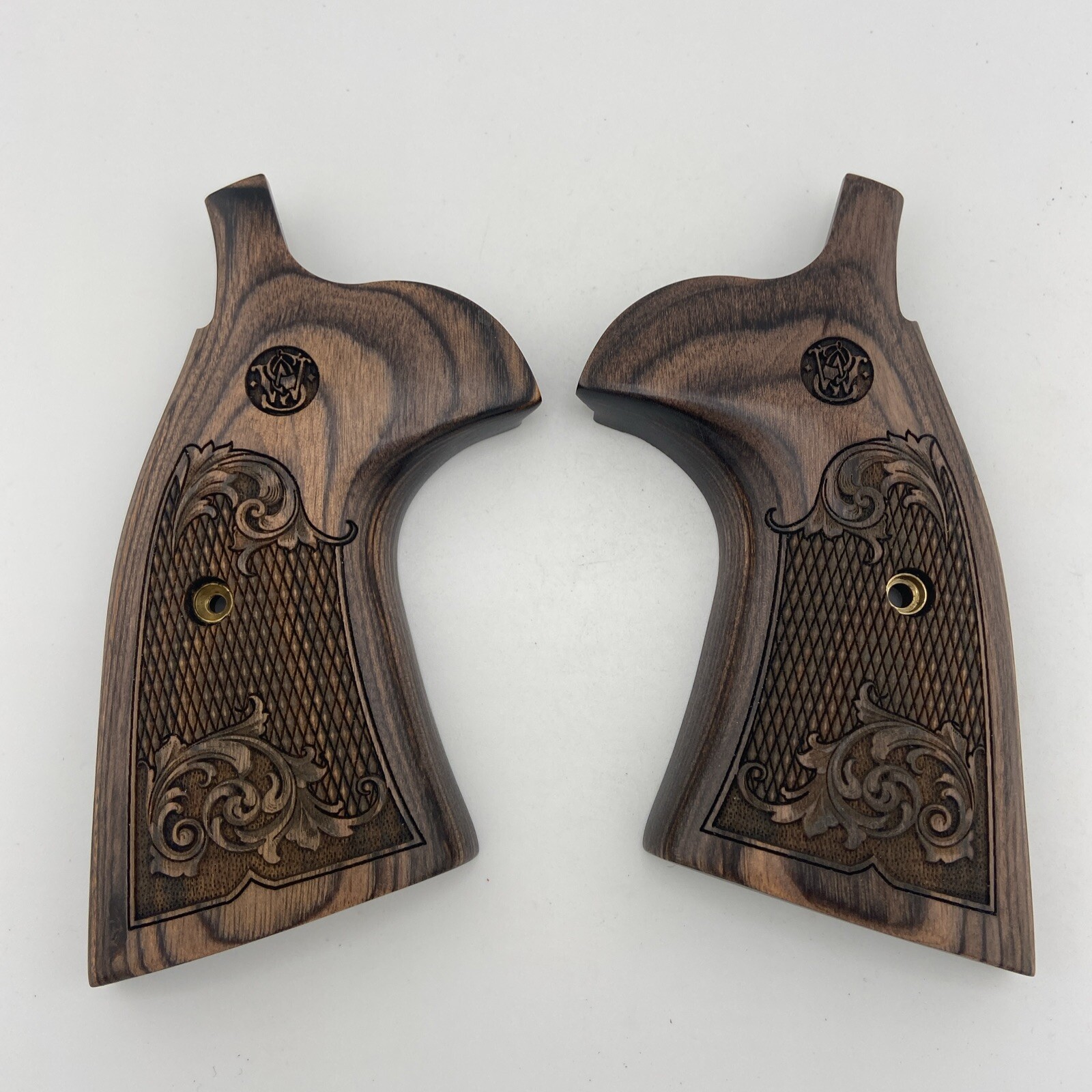 Altamont Wood Grips - S&W K Square Super Walnut Checkered with Logo LIC ...
