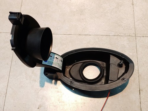 2013-2016 Maserati Quattroporte M156 Genuine Fuel Filler Neck Base ...