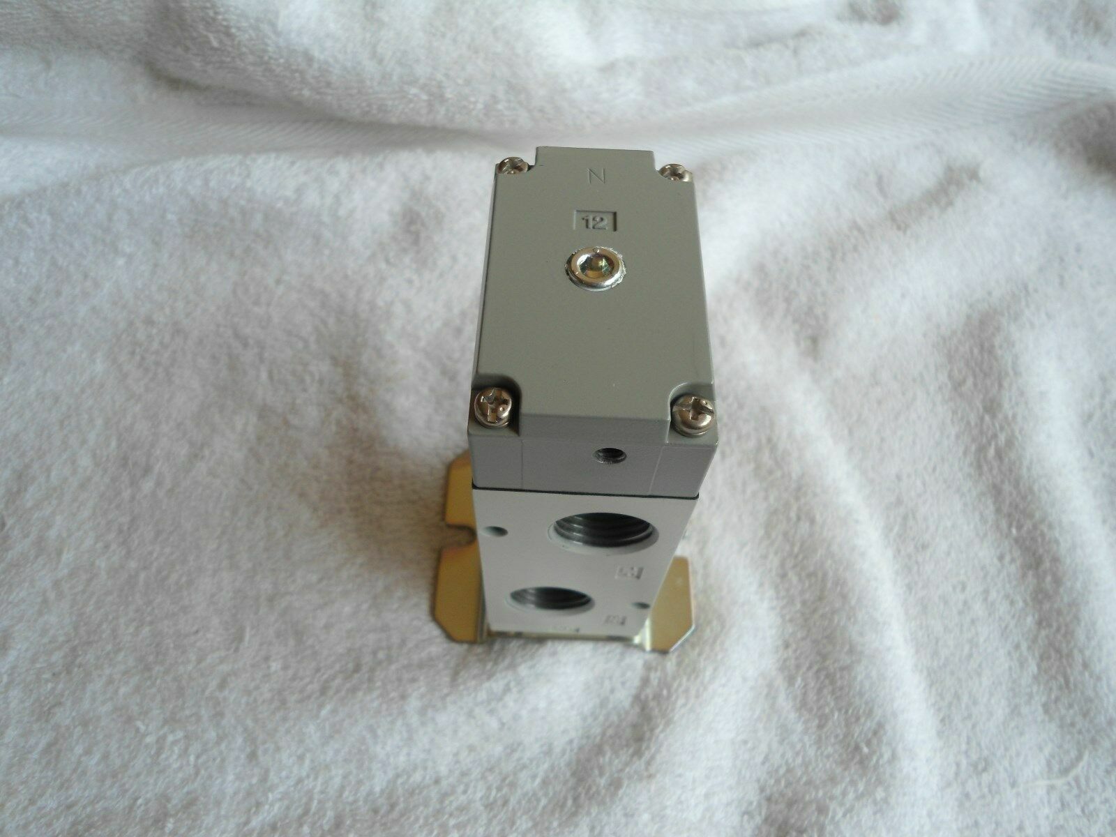 SMC VP3/5/7 SOL VALVE 3-PORT VPA742-1-04NA-F for sale online | eBay