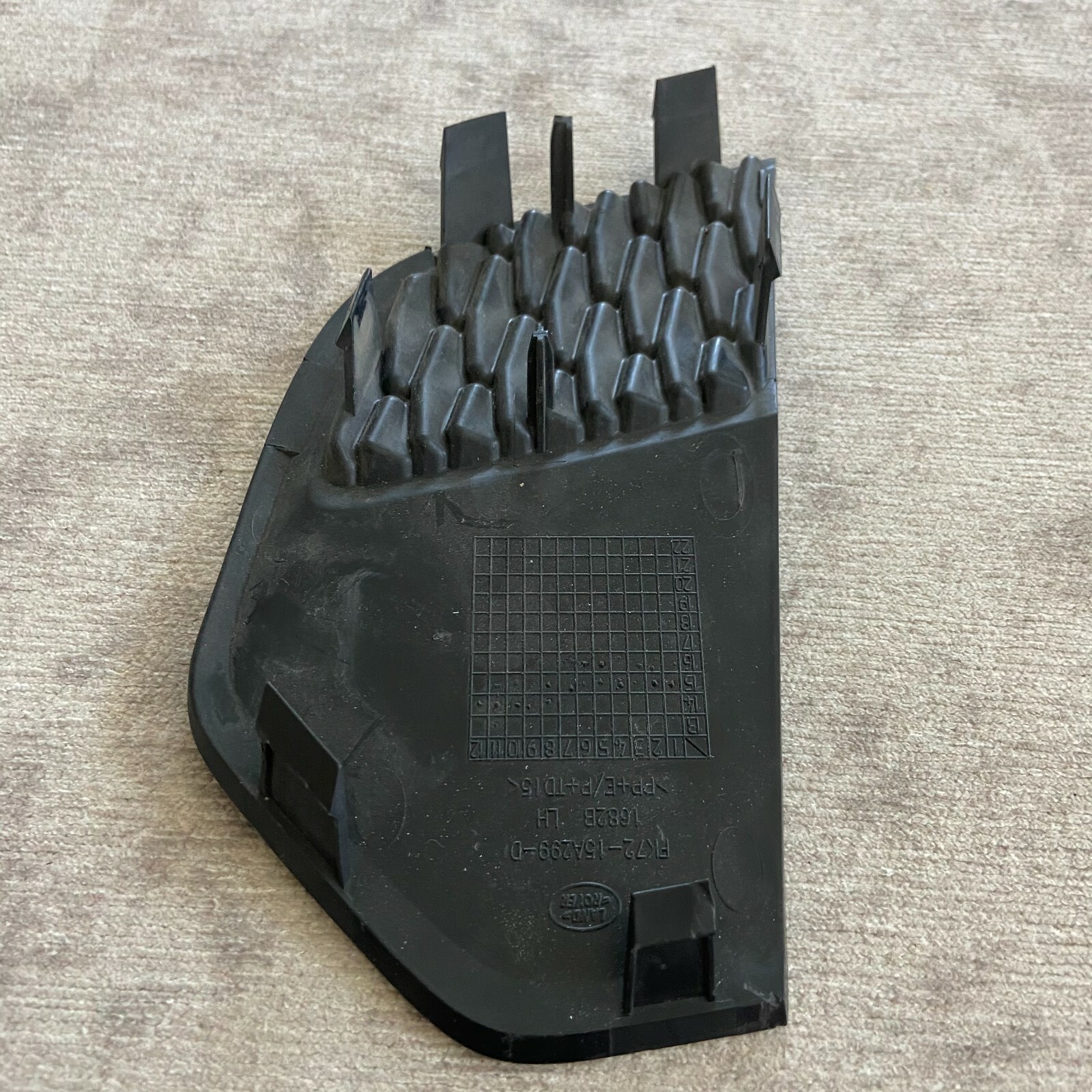 LAND ROVER DISCOVERY SPORT FRONT LH LEFT BUMPER TRIM L550 FK72-15A299-D ...