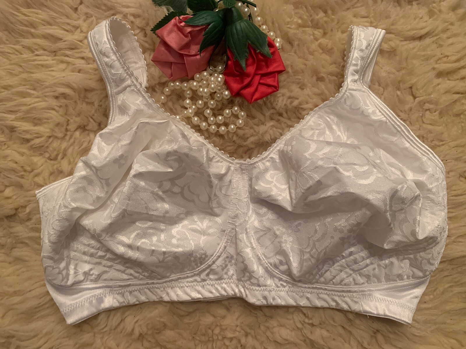 Playtex 18 Hour Bra Wirefree Ultimate Lift Support Womens 4745 White ...