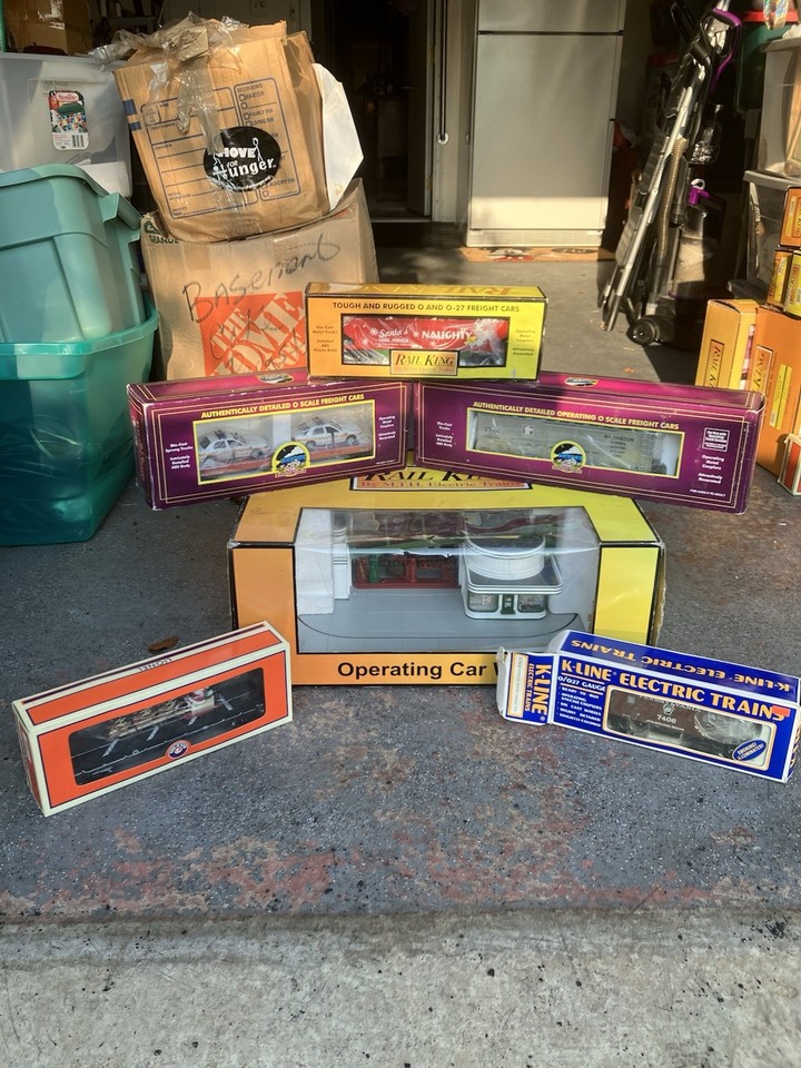 Rare collection of O gauge railroad cars PLUS MTH Z-4000 Train ...