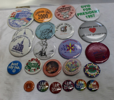 Large Lot of 23 Vintage Mixed Buttons Pins Pinbacks Button Pin | eBay