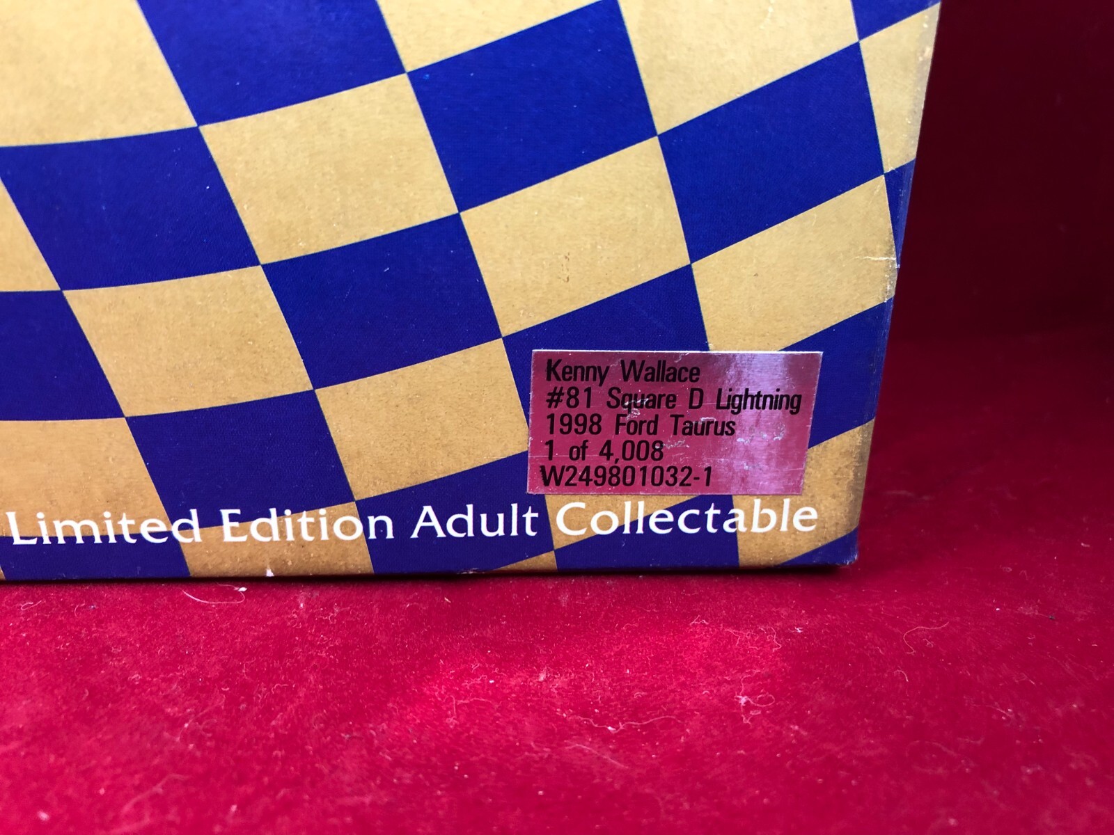 Kenny Wallace #81 Square D Lightning 1998 Ford Taurus 1/24 Action Ltd ...