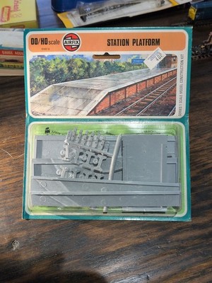 AIRFIX STATION PLATFORM OO/HO SCALE 01607-8, UNOPENED IN ORIGINAL ...
