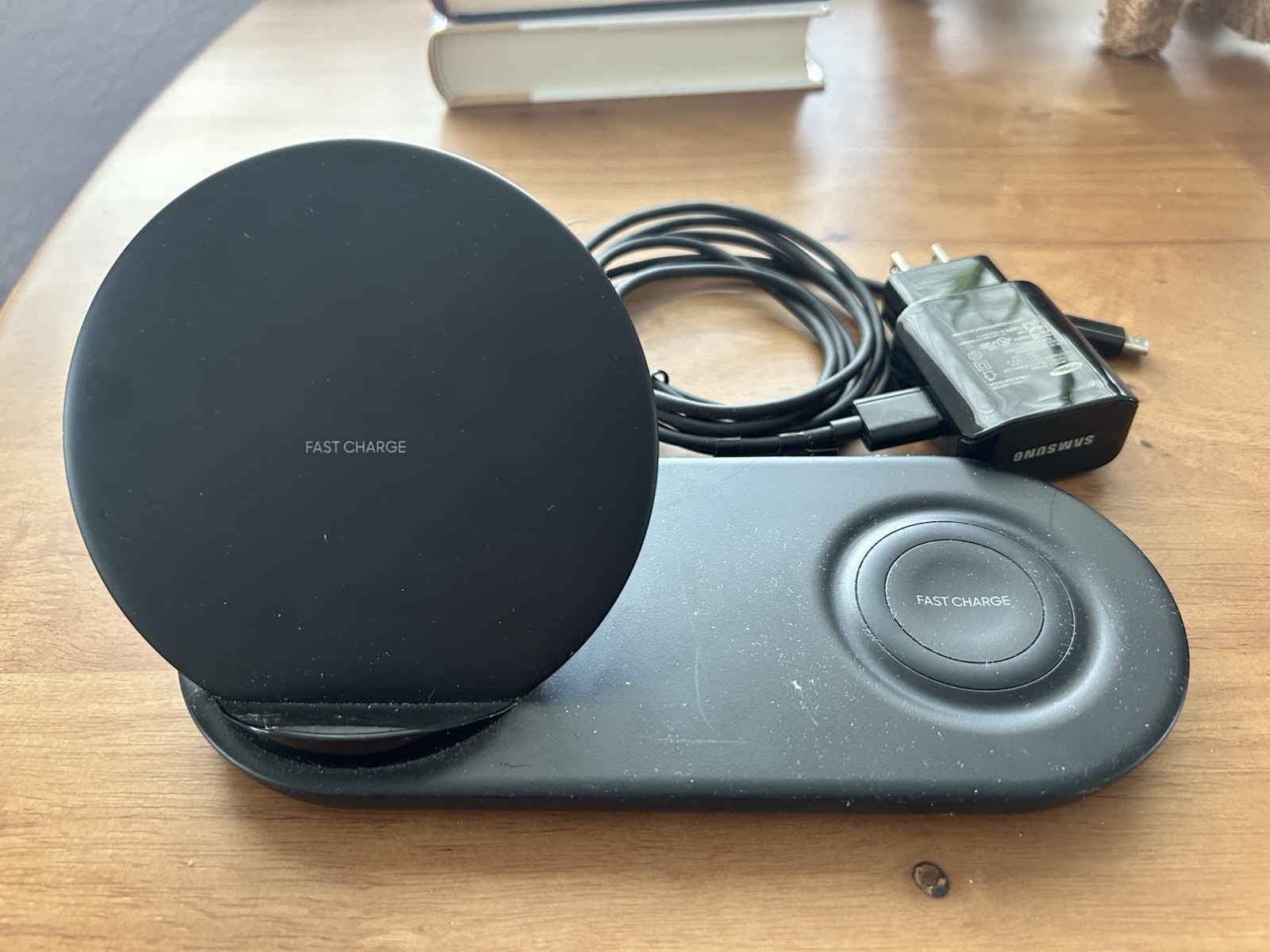 Samsung Wireless Charger Duo Fast Charger - Black (EP-N6100TBEGUS) EP ...