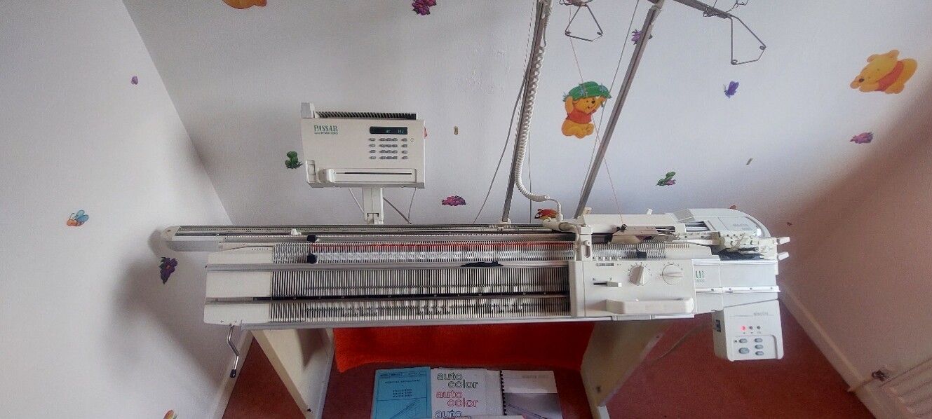 Passap E6000 Knitting Machine for sale in UK