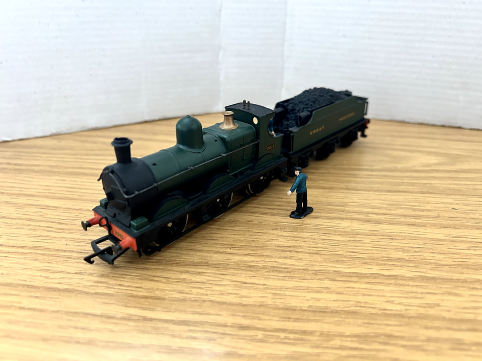 MAINLINE 00 Gauge GWR Green 2301 Class (Dean Goods) 0-6-0 Locomotive ...