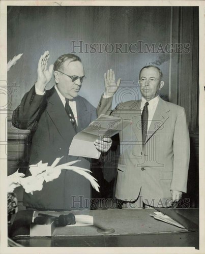 1951 Press Photo Criminal Court Judge A.C. Winborn at swearing in ...