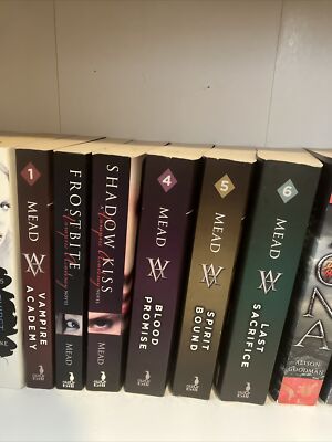 Vampire Academy Ser.: Vampire Academy Box Set 1-6 by Richelle Mead ...