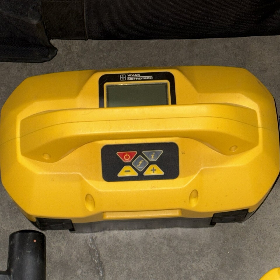 Vivax Metrotech vLoc3-9800 Loc3-5Tx Transmitter & 5” Clamp Locator Kit | eBay