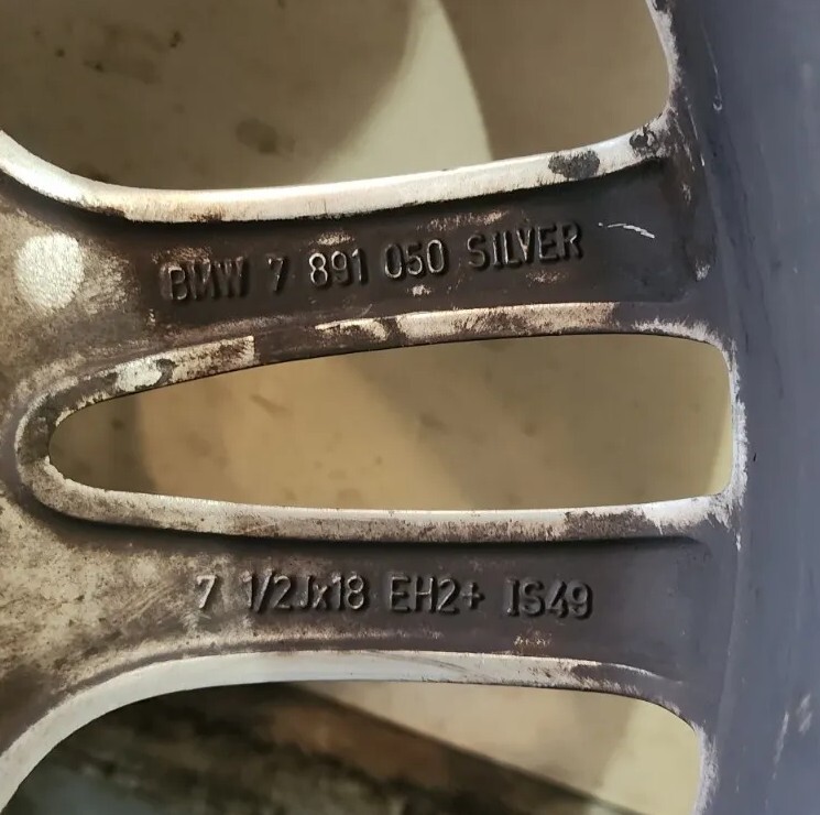 BMW E88 Series Rims Wheels STAGGERED 18" 7.5 ET49 8.5 ET52 Style 261M ...