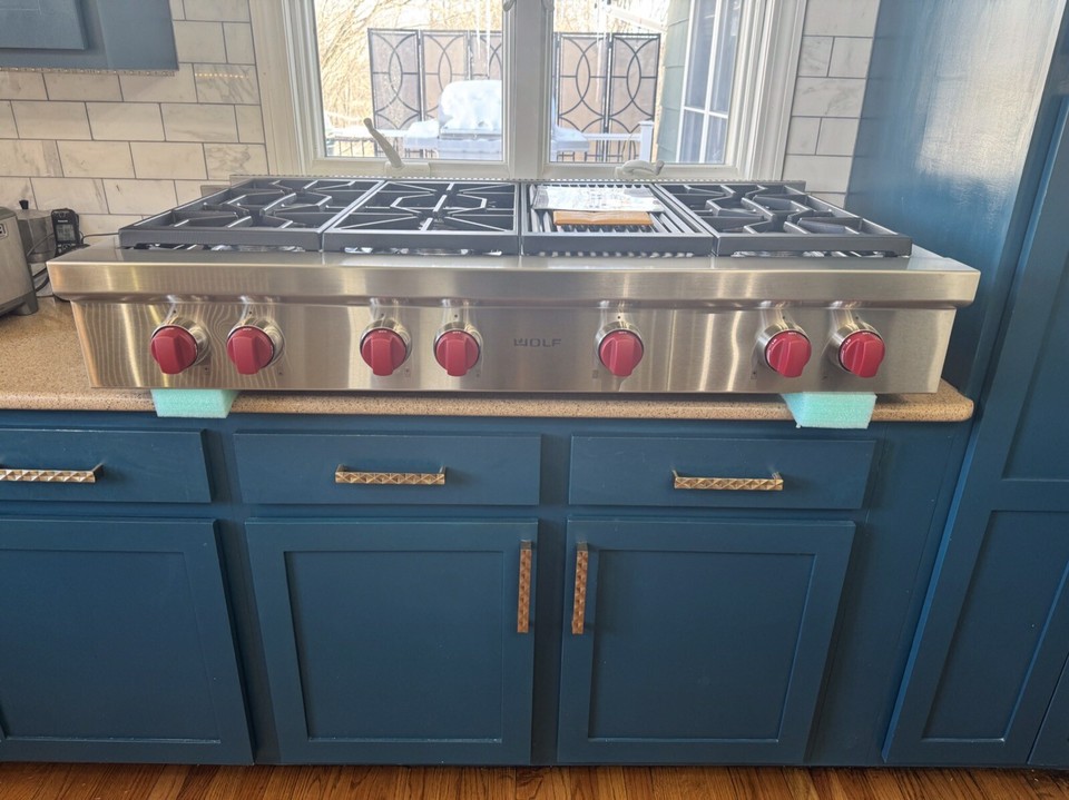 Wolf Rangetop 48” SRT486C (120V), 6 sealed burners, Grill, Warranty! | eBay