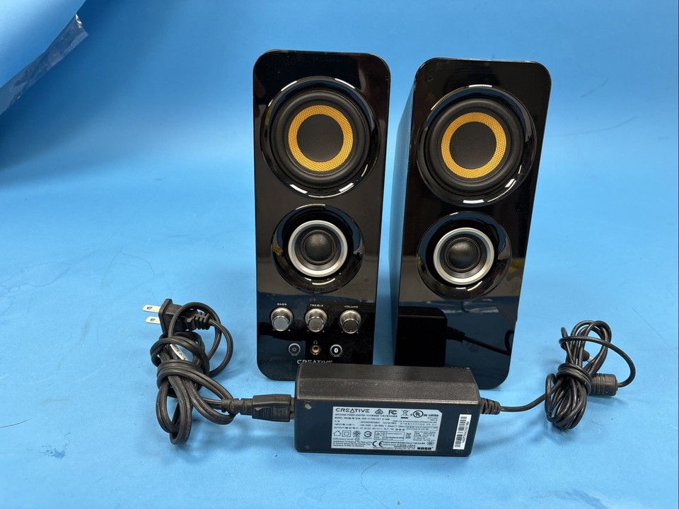 Creative T30 Wireless Bluetooth 2.0 and Line Input Computer Speaker ...