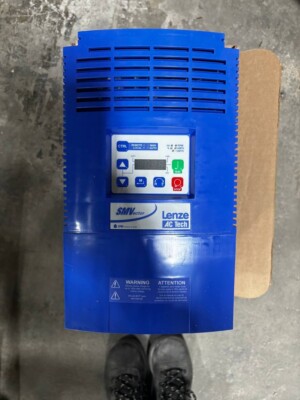 Lenze ESV113N04TXB 15HP 460V 3-Phase VFD Speed Control Drive Lenze SM ...