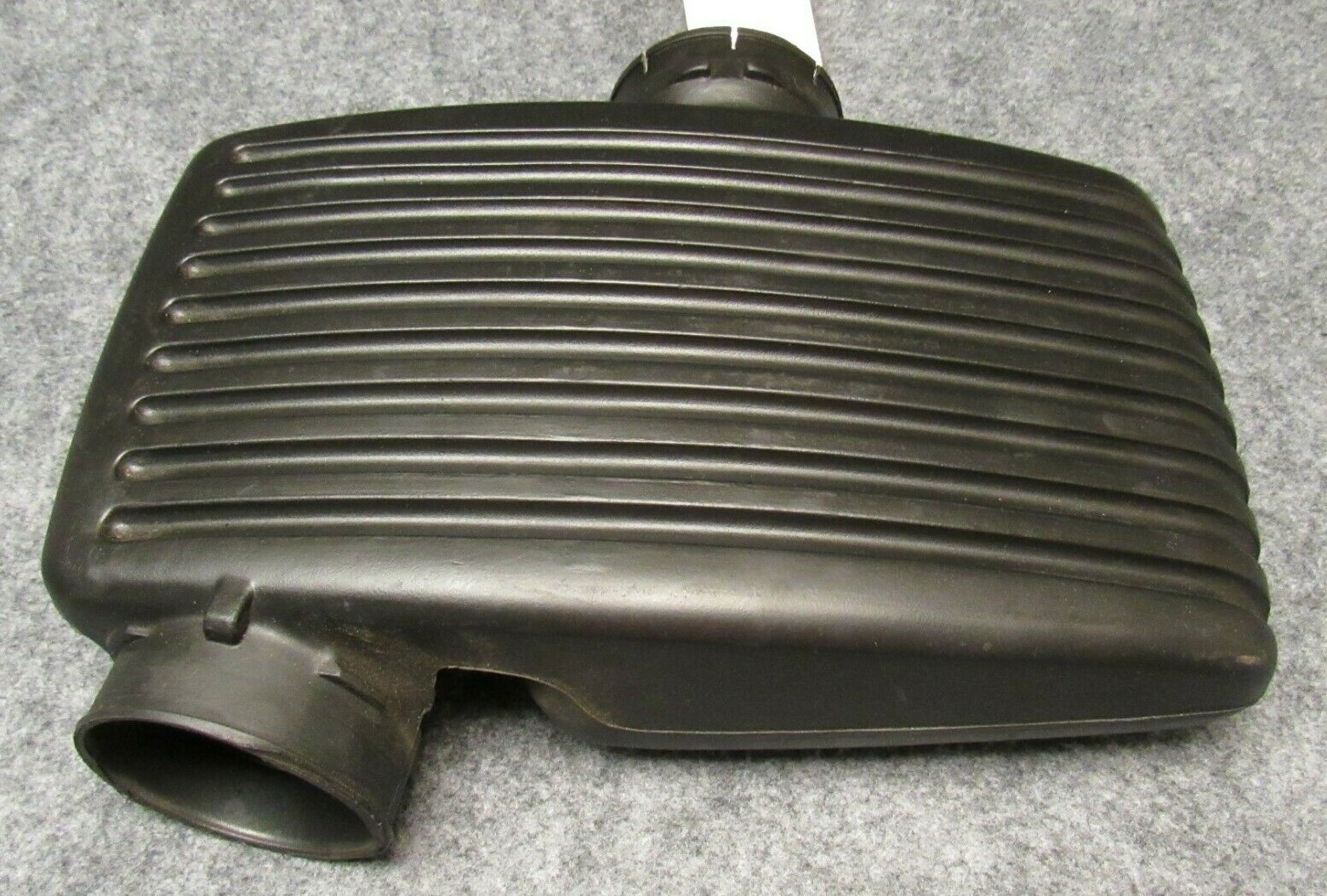 1994-1996 Buick Roadmaster 5.7 Air Intake Resonator 25099945 Baffle OEM ...