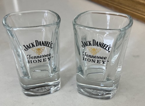 Jack Daniels Tennessee Honey Bee Logo Shot Glasses (2) | eBay