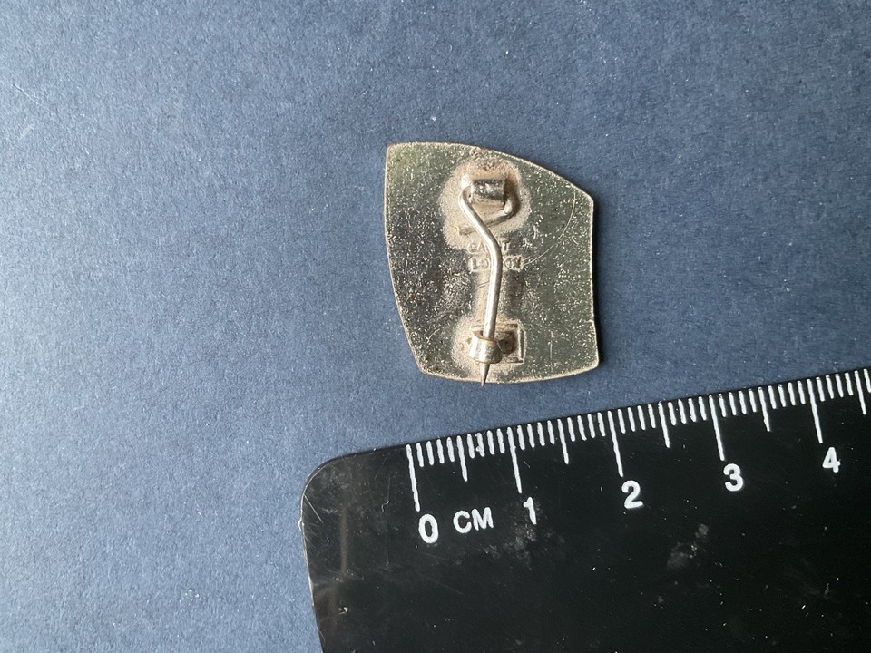 Vintage Butlins Brighton Holiday 1966 Camp Enamel Pin Badge sailing ...