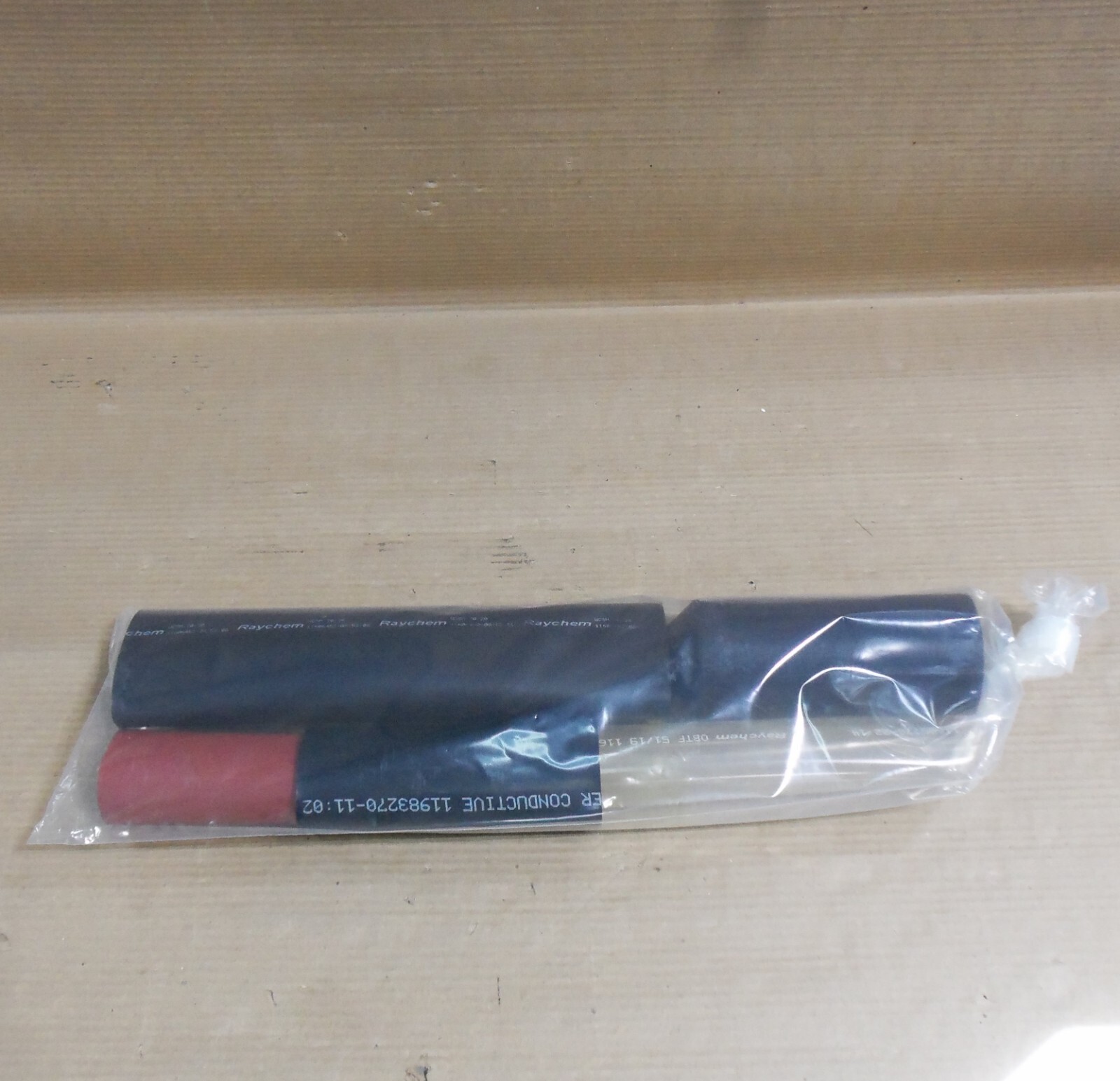 NEW RAYCHEM 893667-000 SPLICE KIT 15KV SINGLE CONDUCTOR LIVE END SEAL ...