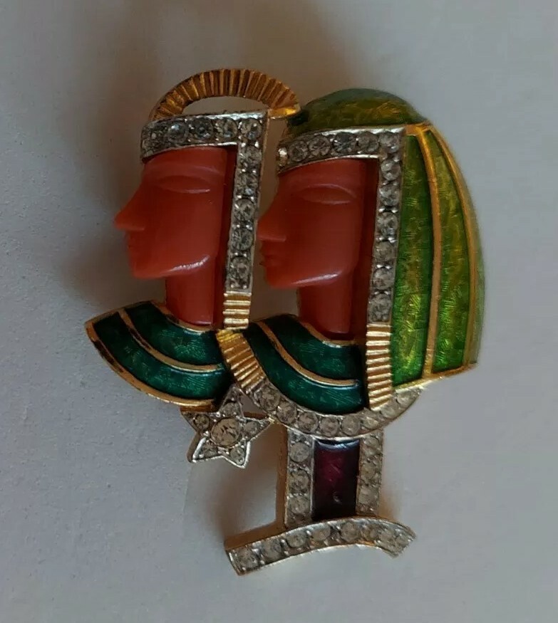RARE VINTAGE EGYPTIAN STYLE GEMINI ZODIAC BROOCH by D… - Gem