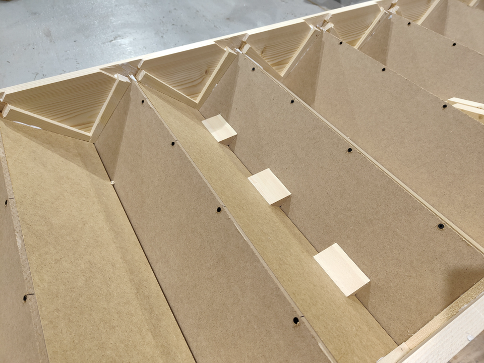 BUILD YOUR OWN STAIRCASE - KIT - FLATPACK - SOFTWOOD PINE STRINGS - MDF ...