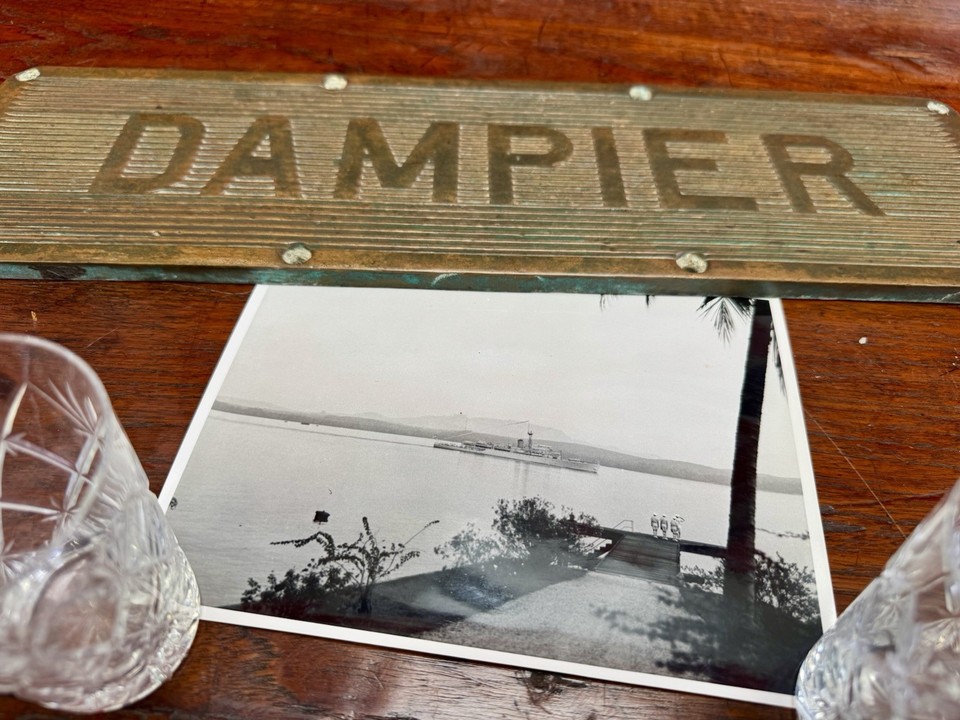 Rare Solid Bronze Royal Navy Singapore Based HMS Dampier Tread Plate ...